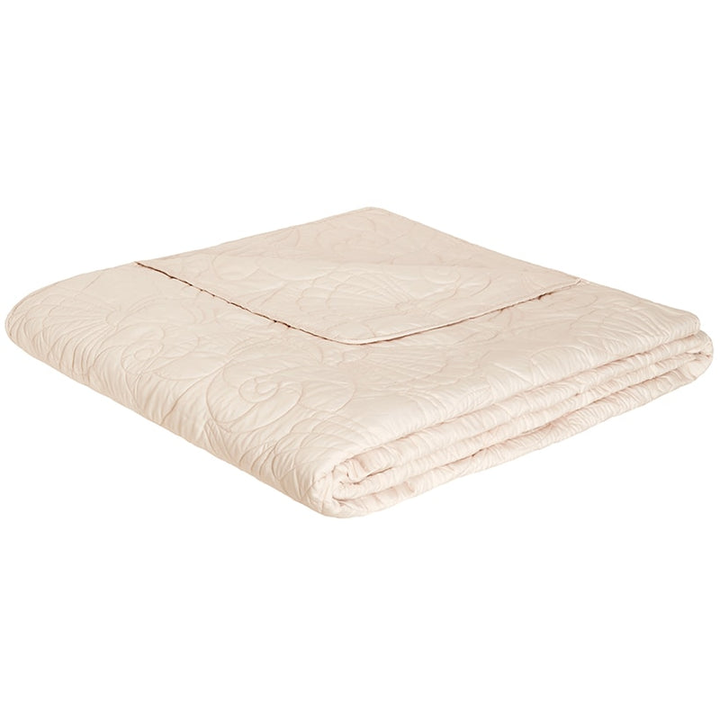 Quilted Shell Bedspread Ensemble | The Lakeside Collection